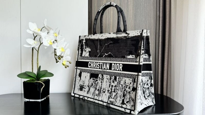 Cut-rate Christian Dior Shopping Bags