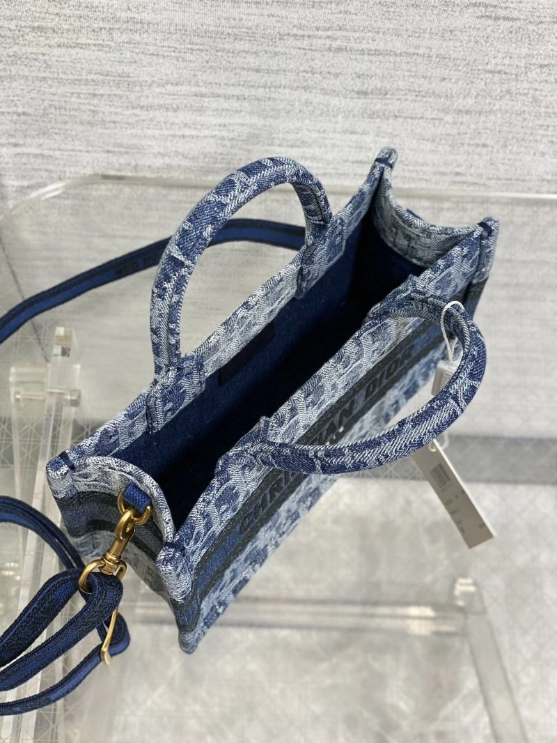 Reasonably priced Christian Dior Shopping Bags