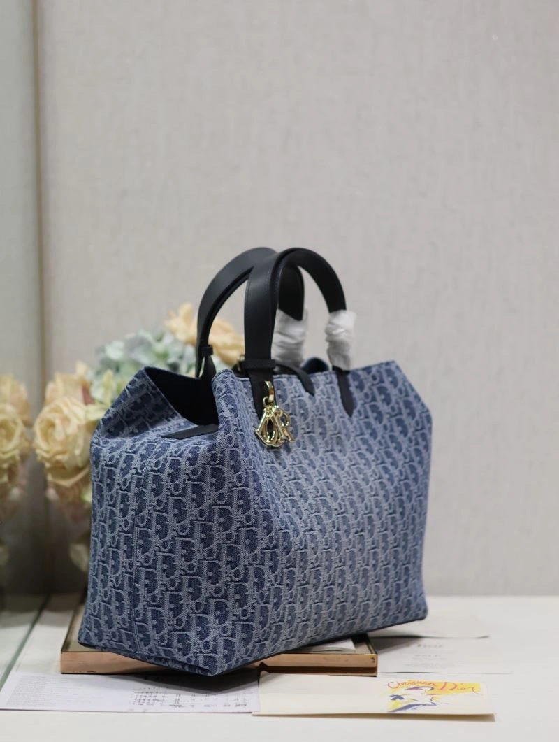 Cut-rate Christian Dior Shopping Bags
