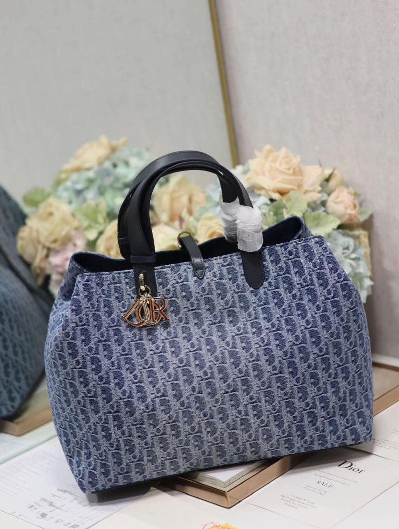 Cut-rate Christian Dior Shopping Bags