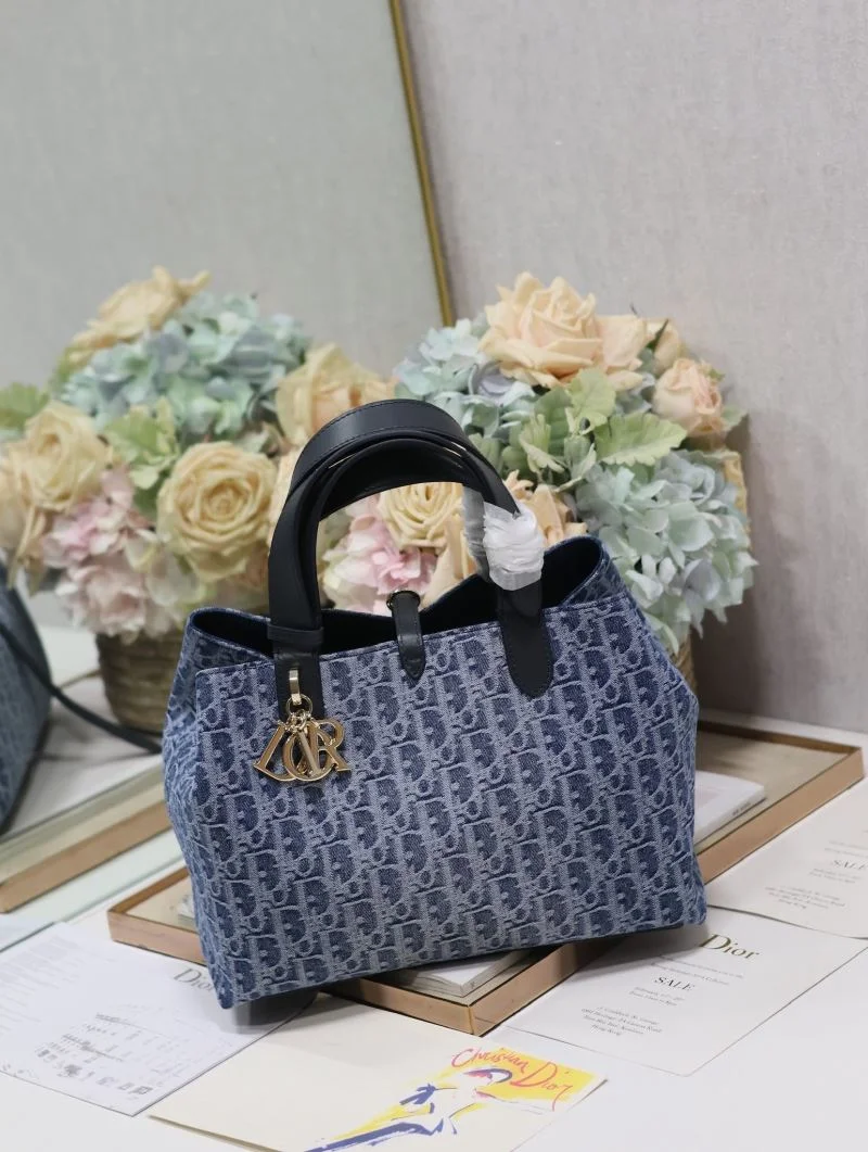 Reasonably priced Christian Dior Shopping Bags