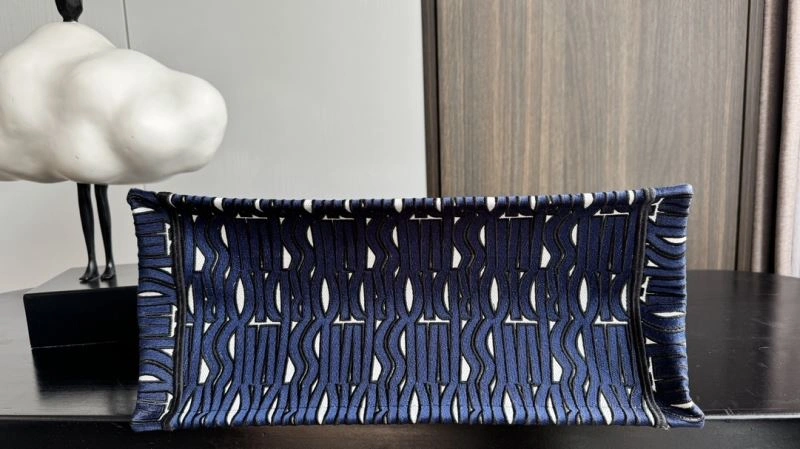 Inexpensive Christian Dior Shopping Bags