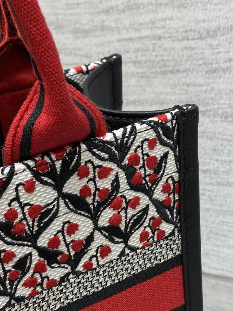 Top match Christian Dior Shopping Bags