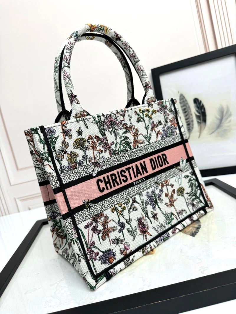 Top match Christian Dior Shopping Bags
