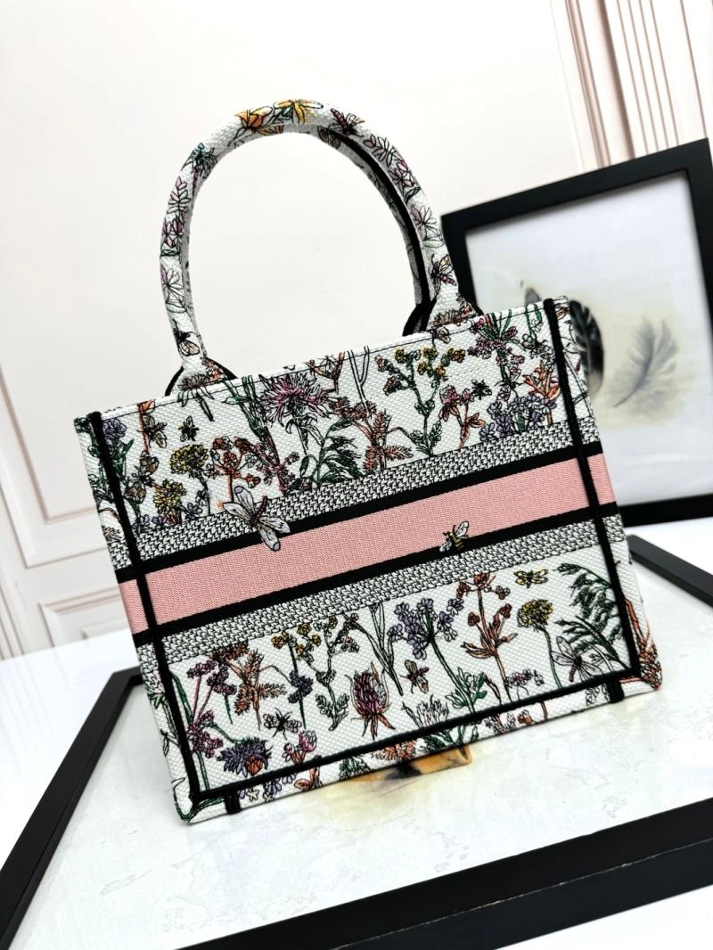 Top match Christian Dior Shopping Bags