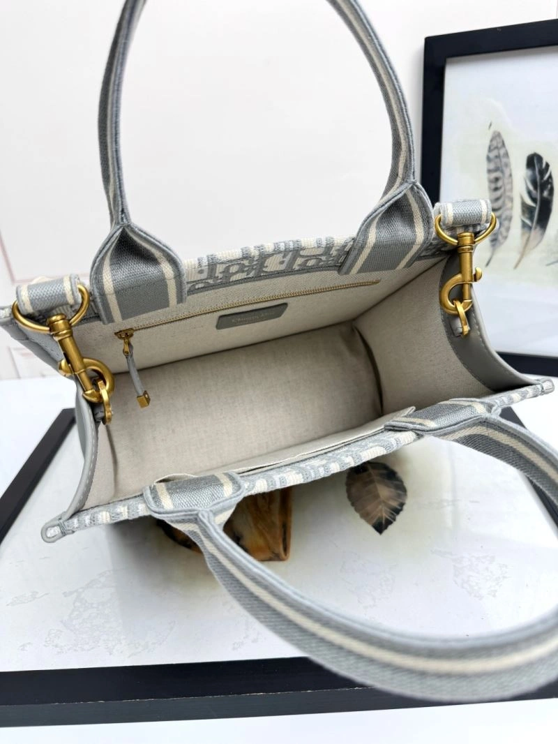 Exact replica Christian Dior Shopping Bags