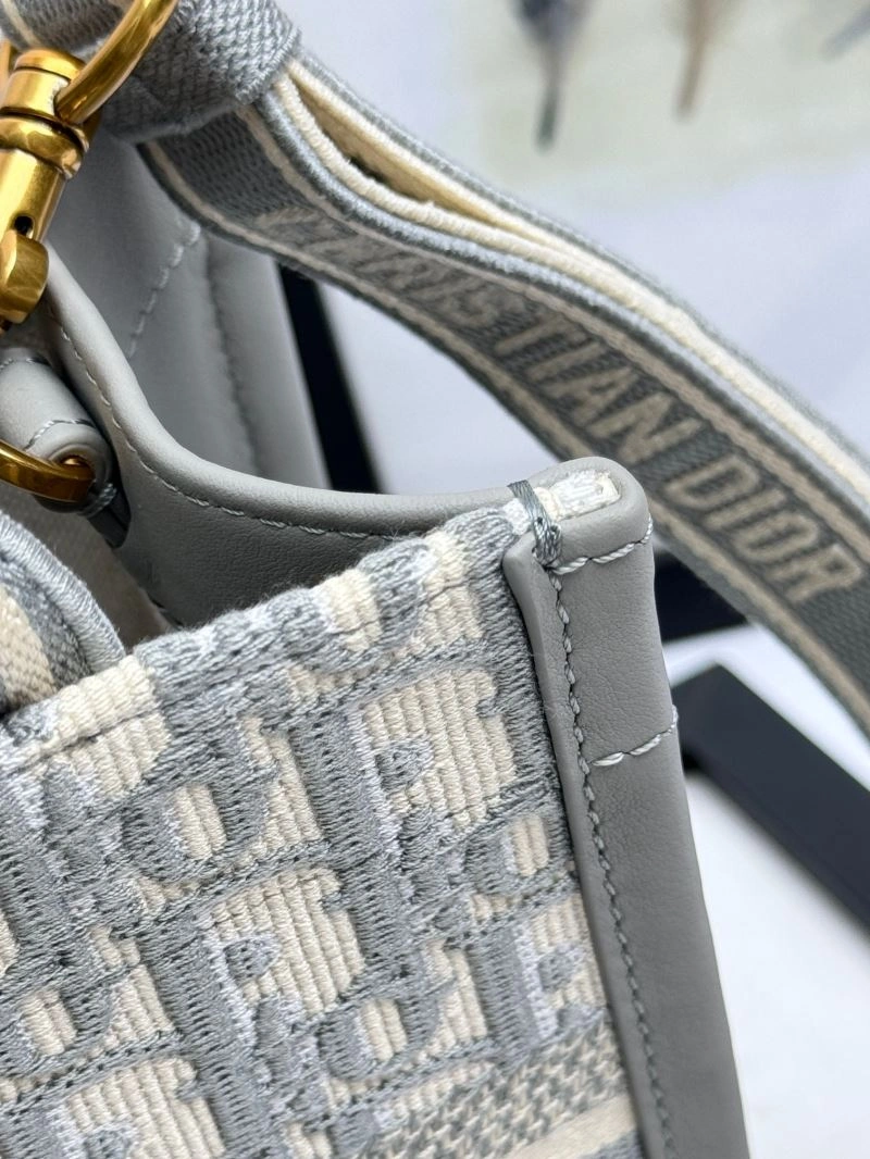 Exact replica Christian Dior Shopping Bags