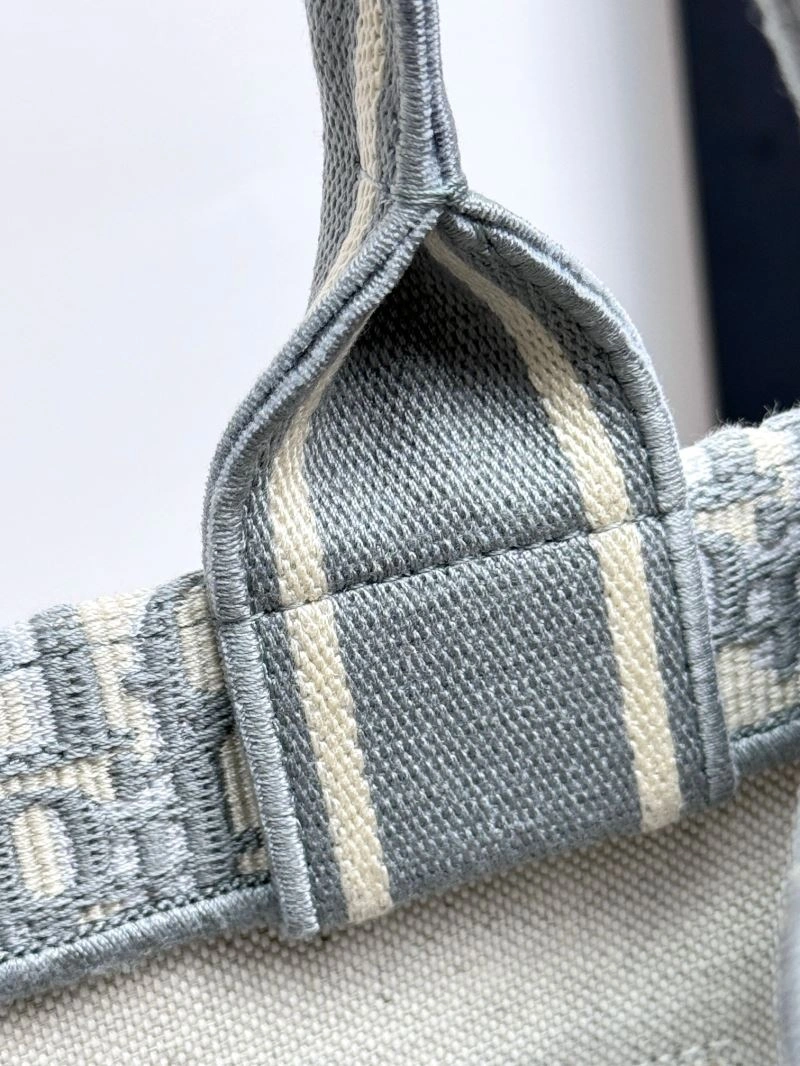Exact replica Christian Dior Shopping Bags