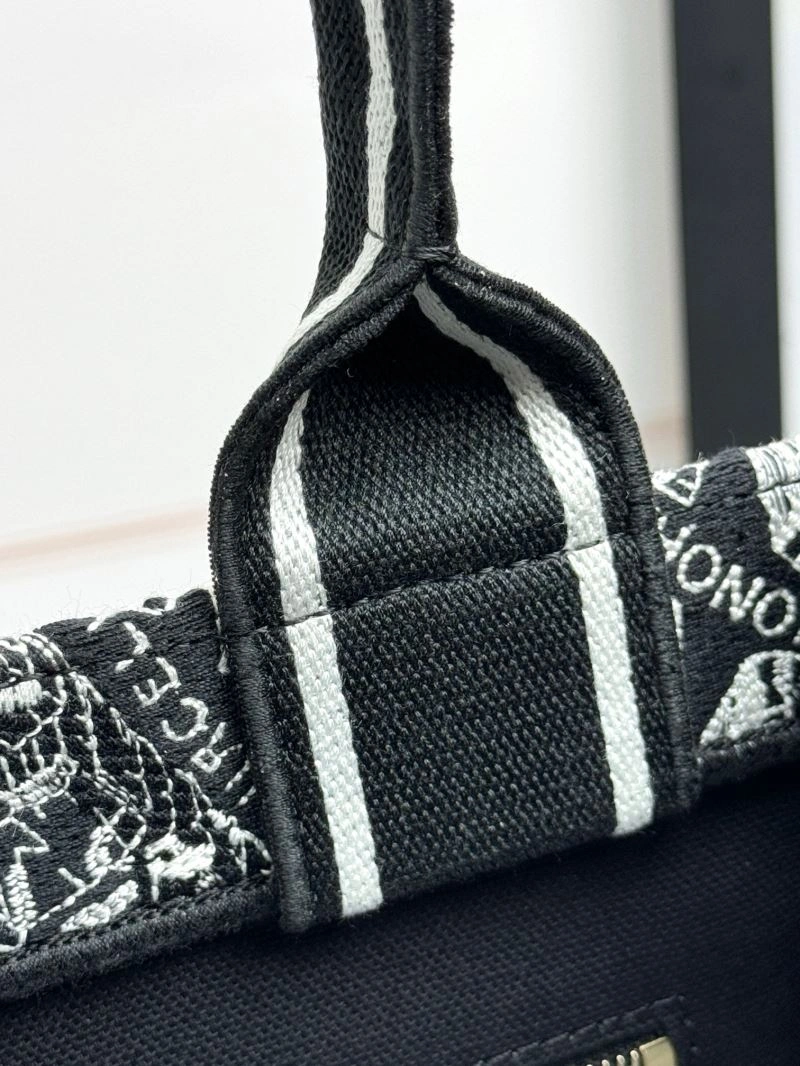 Legit Christian Dior Shopping Bags