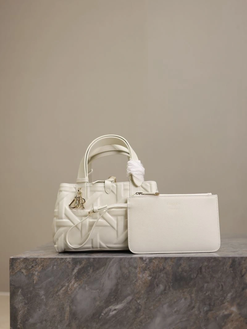 Reasonably priced Christian Dior Shopping Bags