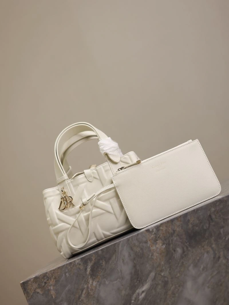 Reasonably priced Christian Dior Shopping Bags