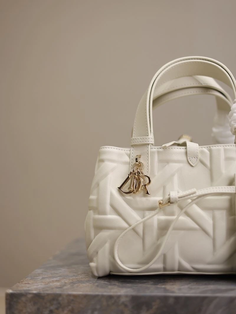 Reasonably priced Christian Dior Shopping Bags