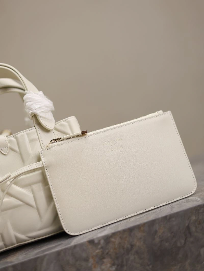 Reasonably priced Christian Dior Shopping Bags