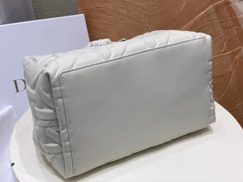 Reasonably priced Christian Dior Shopping Bags