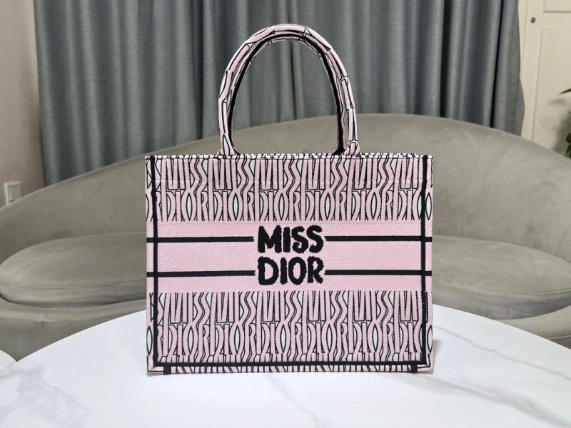 Top match Christian Dior Shopping Bags