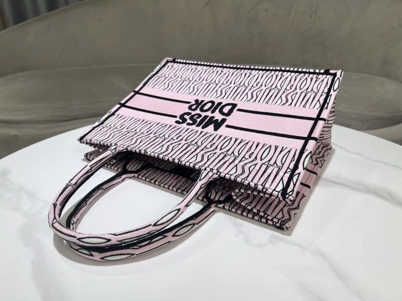 Top match Christian Dior Shopping Bags