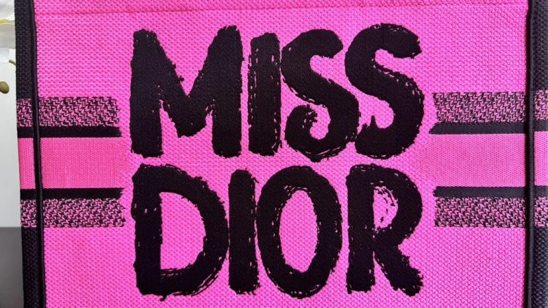 Inexpensive Christian Dior Shopping Bags