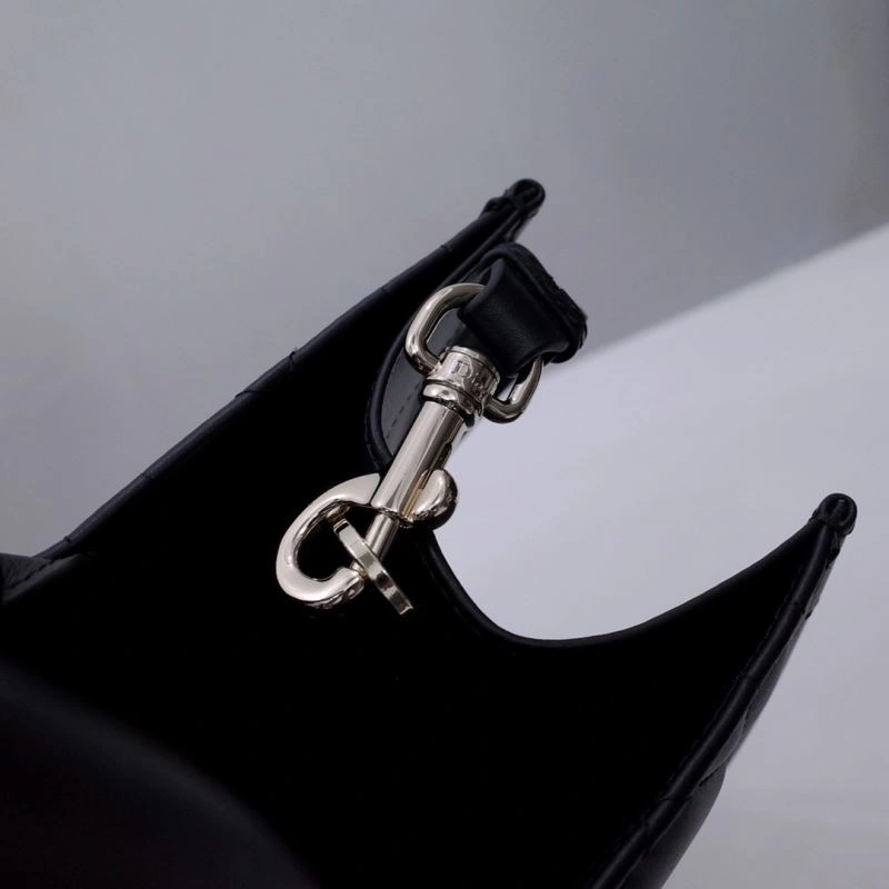 Bargain Christian Dior Shopping Bags