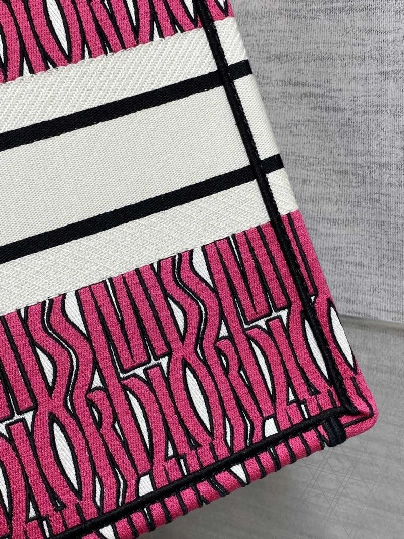 Low-cost Christian Dior Shopping Bags