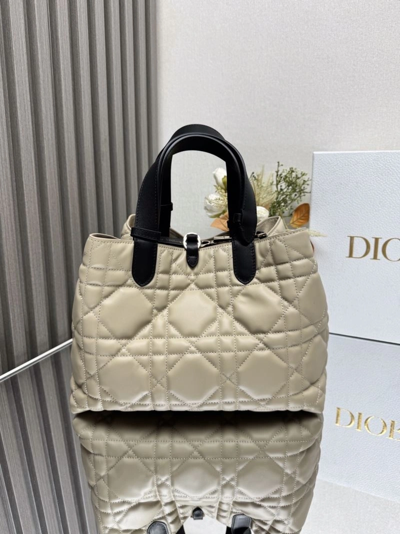 Exact replica Christian Dior Shopping Bags