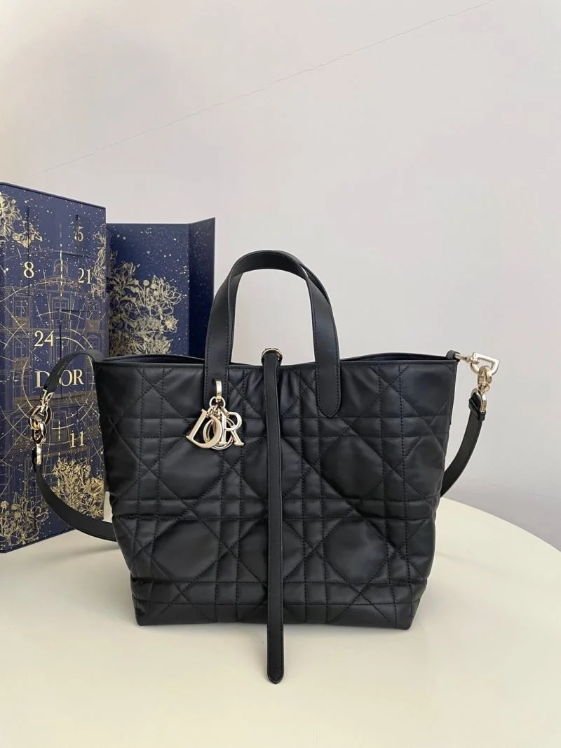 Exact replica Christian Dior Shopping Bags