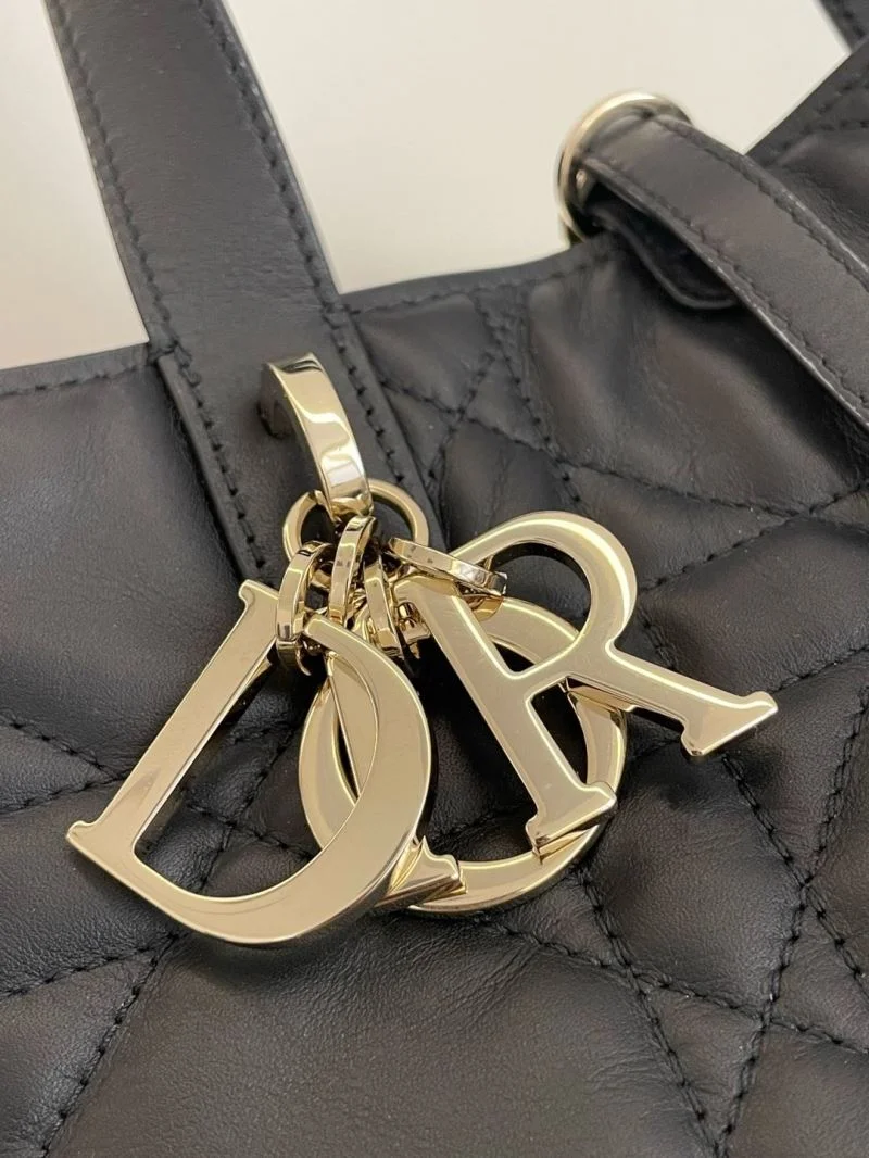 Exact replica Christian Dior Shopping Bags