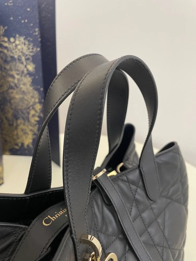 Exact replica Christian Dior Shopping Bags
