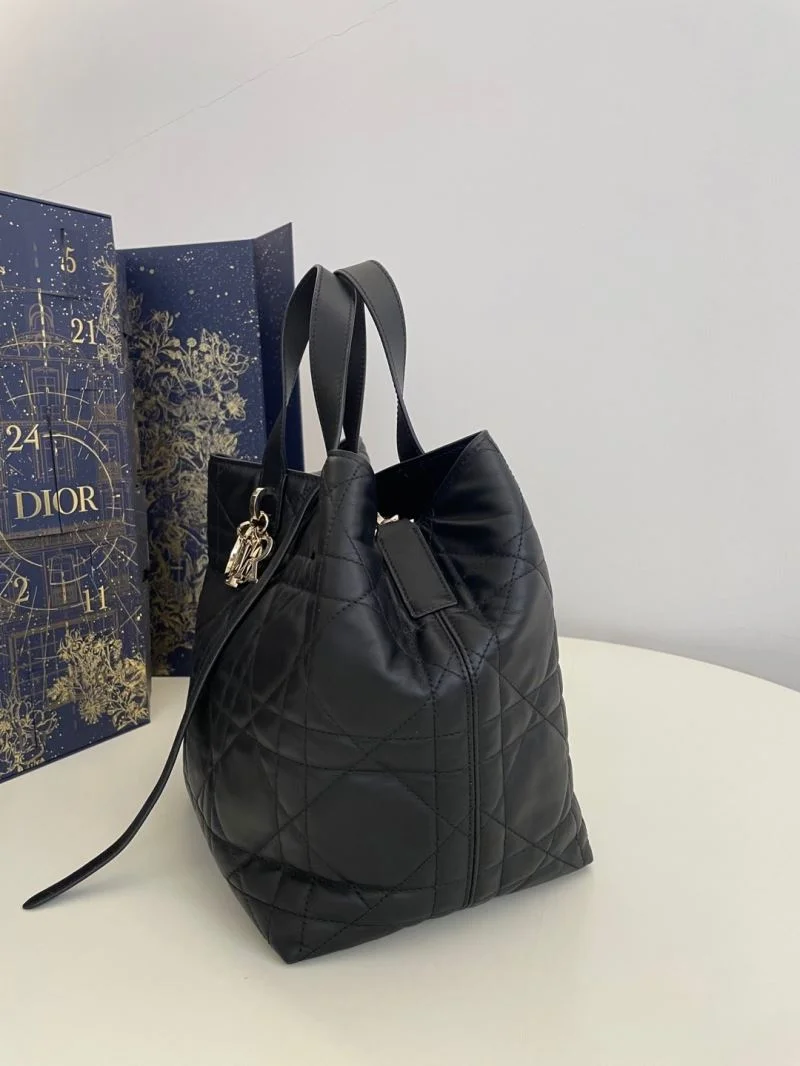 Exact replica Christian Dior Shopping Bags