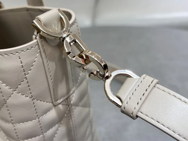 Inexpensive Christian Dior Shopping Bags
