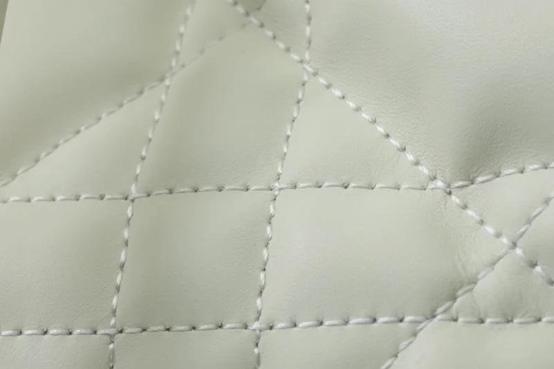 Low-cost Christian Dior Shopping Bags