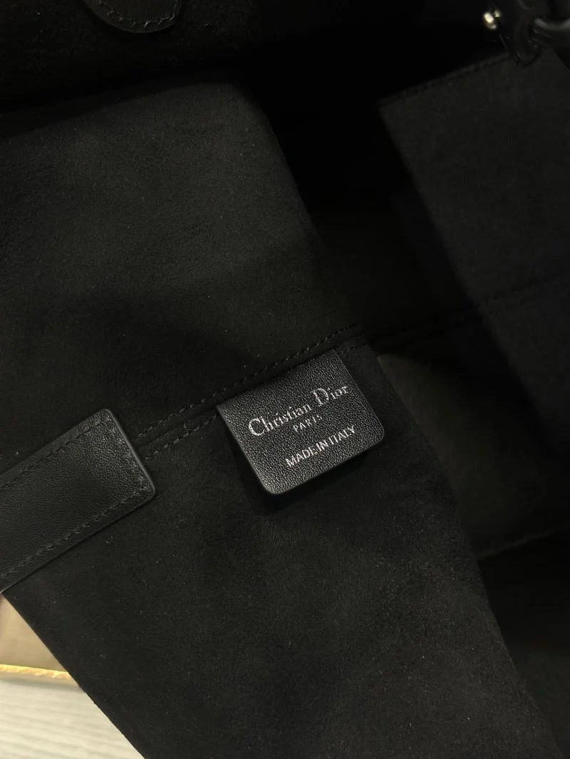 Indistinguishable Christian Dior Shopping Bags