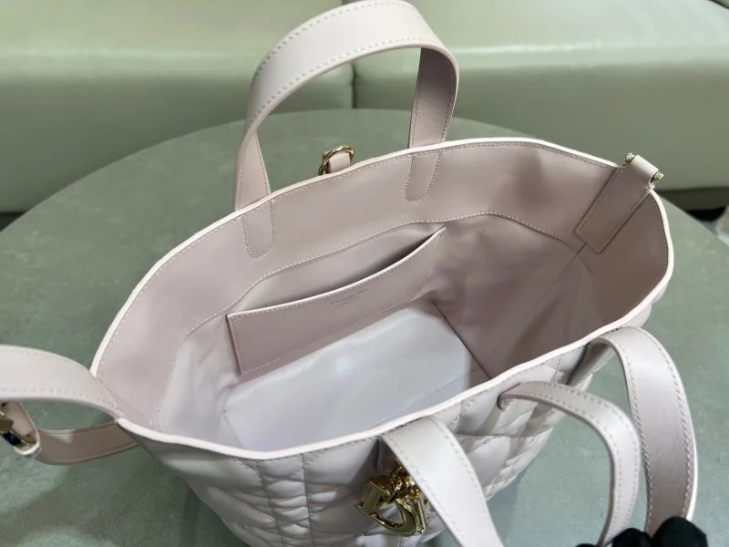 Reasonably priced Christian Dior Shopping Bags