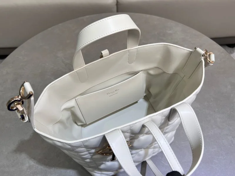 Exact replica Christian Dior Shopping Bags