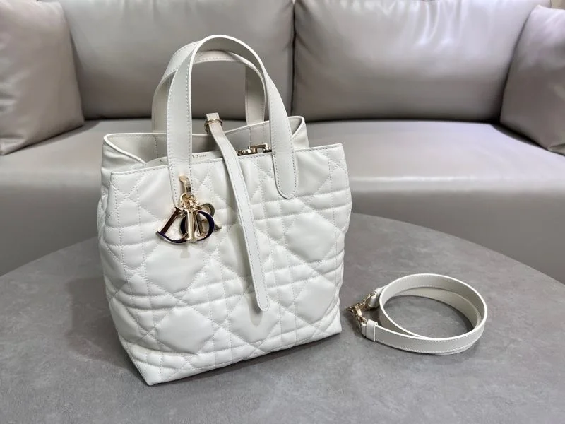 Exact replica Christian Dior Shopping Bags