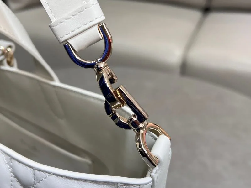 Exact replica Christian Dior Shopping Bags