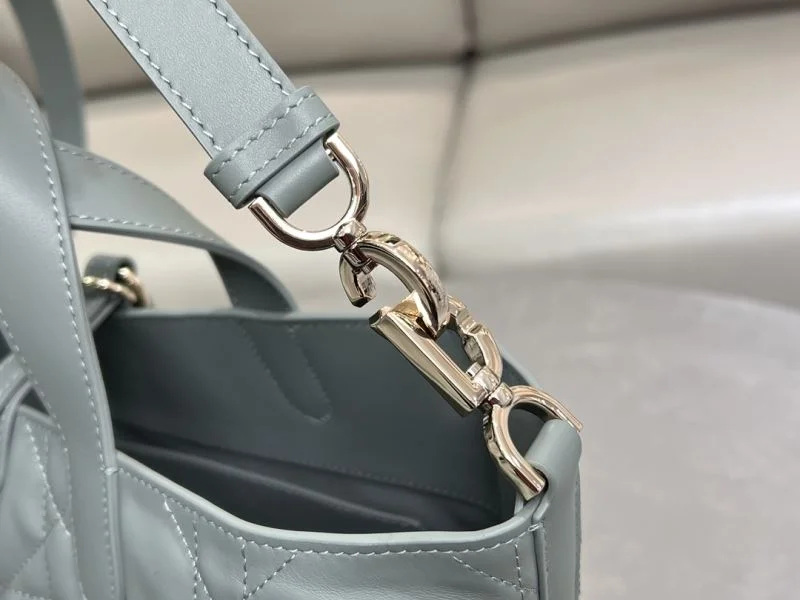 Inexpensive Christian Dior Shopping Bags