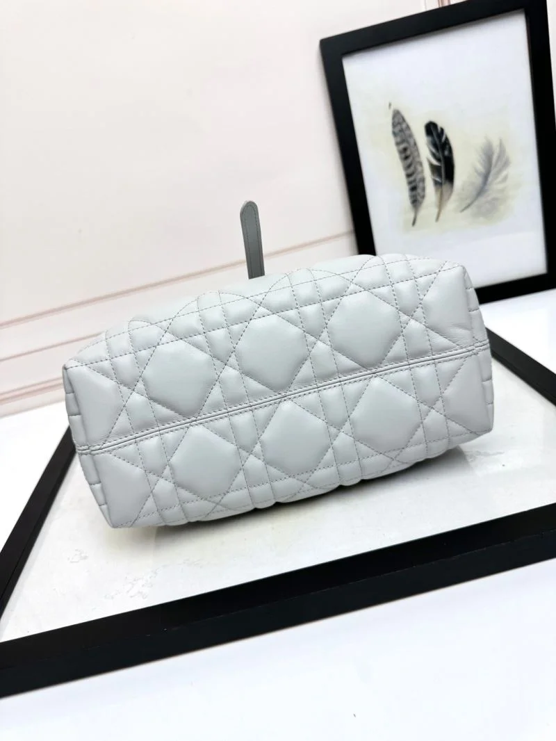 Bargain Christian Dior Shopping Bags