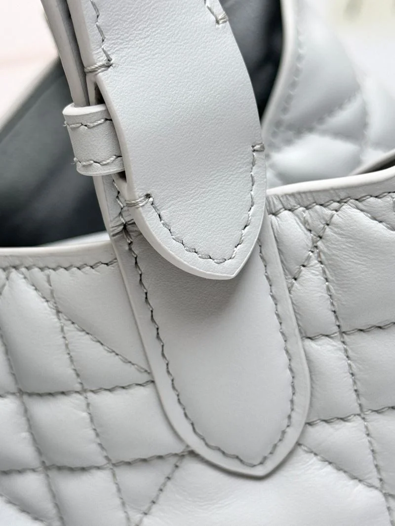 Bargain Christian Dior Shopping Bags