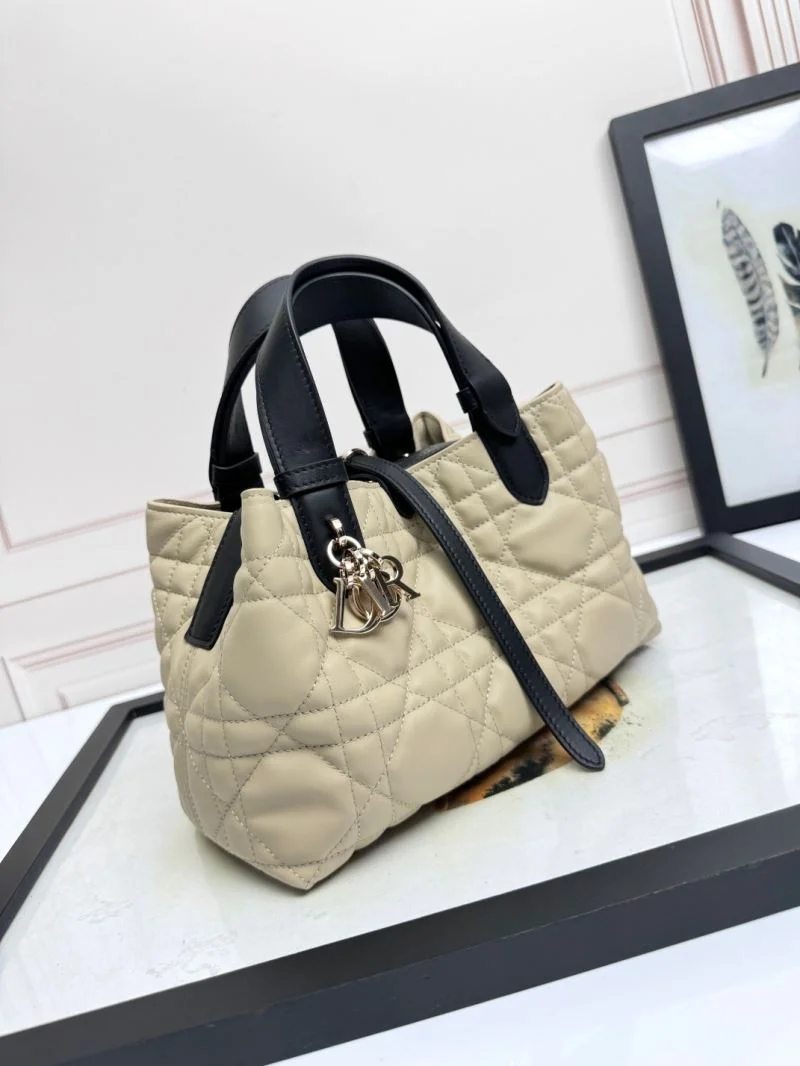 Low-cost Christian Dior Shopping Bags