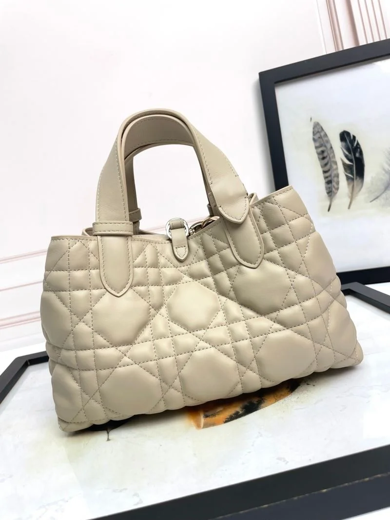 Top mirror Christian Dior Shopping Bags