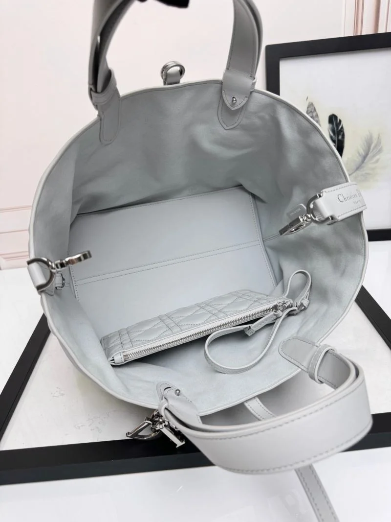 Top mirror Christian Dior Shopping Bags