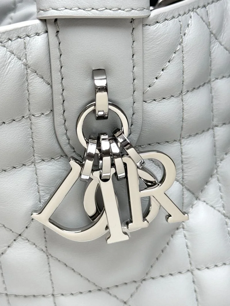 Top mirror Christian Dior Shopping Bags