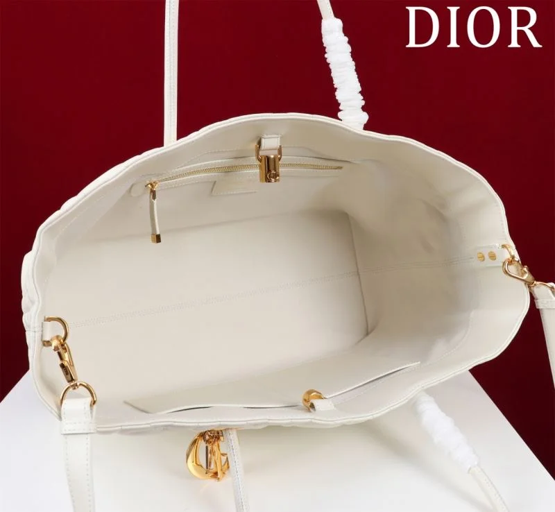 Cut-rate Christian Dior Shopping Bags