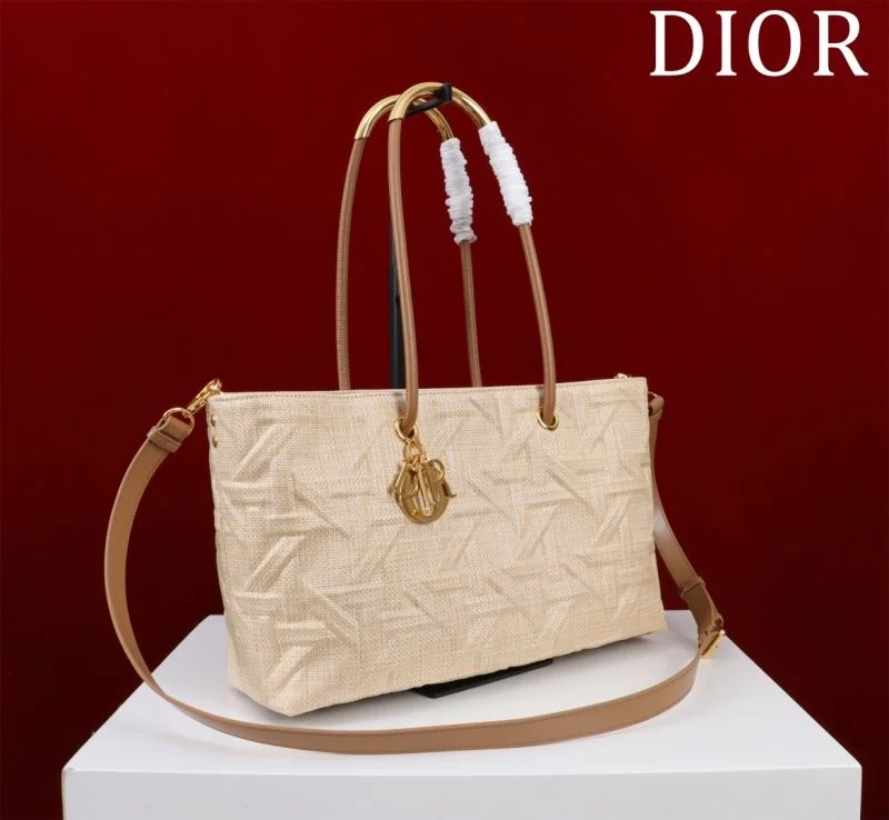 Reasonably priced Christian Dior Shopping Bags