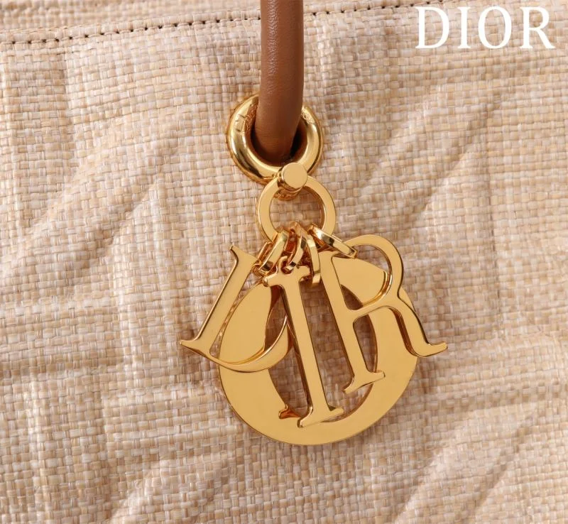 Reasonably priced Christian Dior Shopping Bags