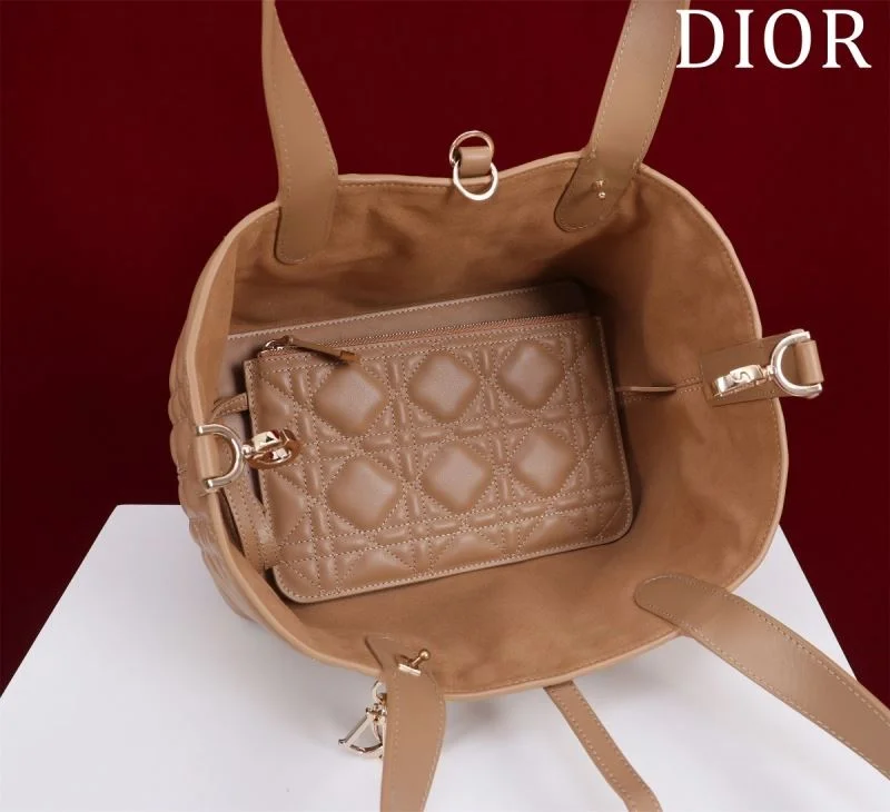 Top mirror Christian Dior Shopping Bags