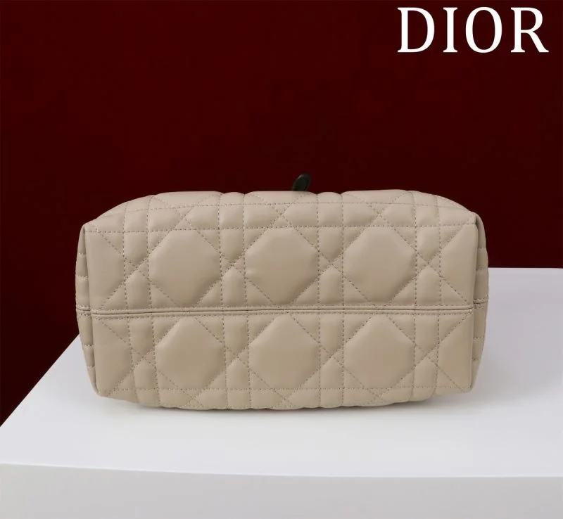 Bargain Christian Dior Shopping Bags
