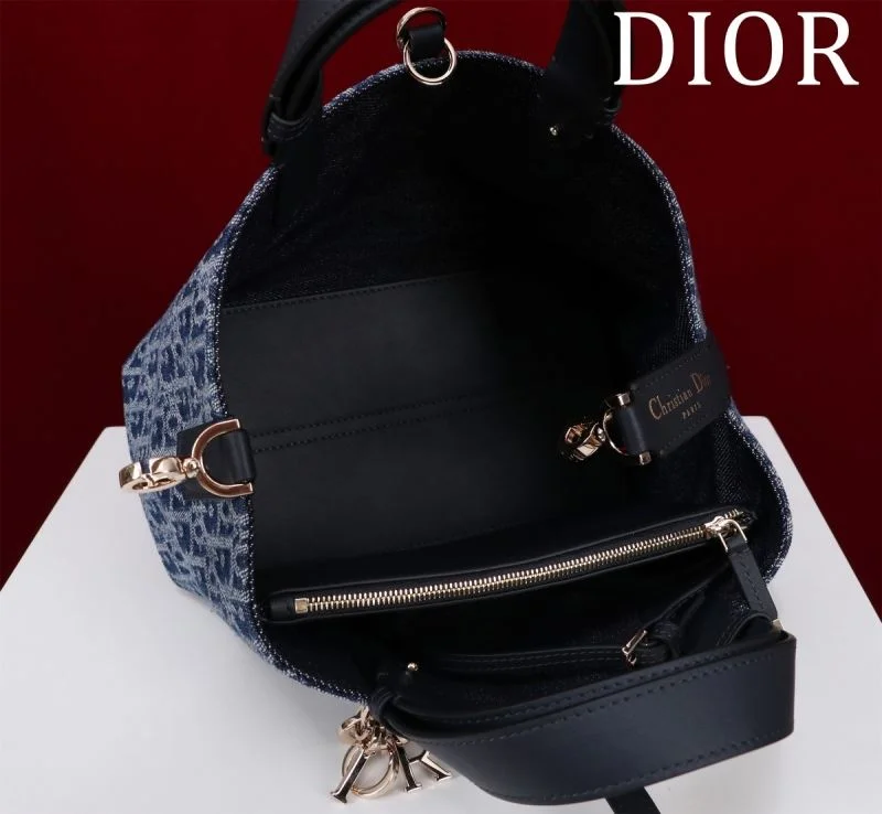 Reasonably priced Christian Dior Shopping Bags