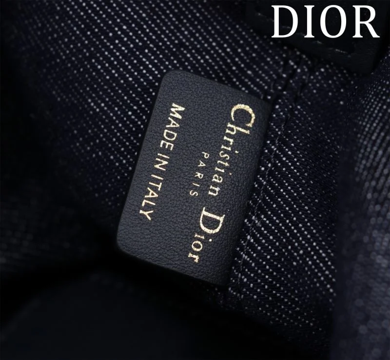 Reasonably priced Christian Dior Shopping Bags
