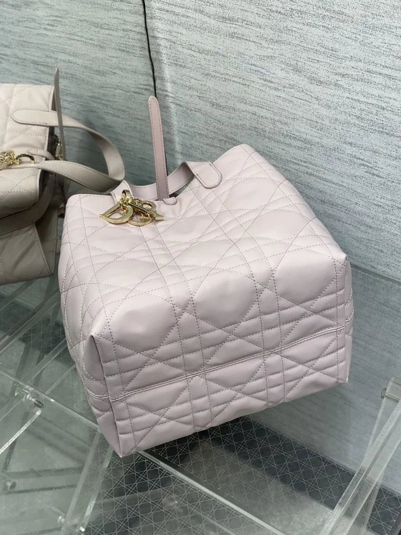 Exact replica Christian Dior Shopping Bags